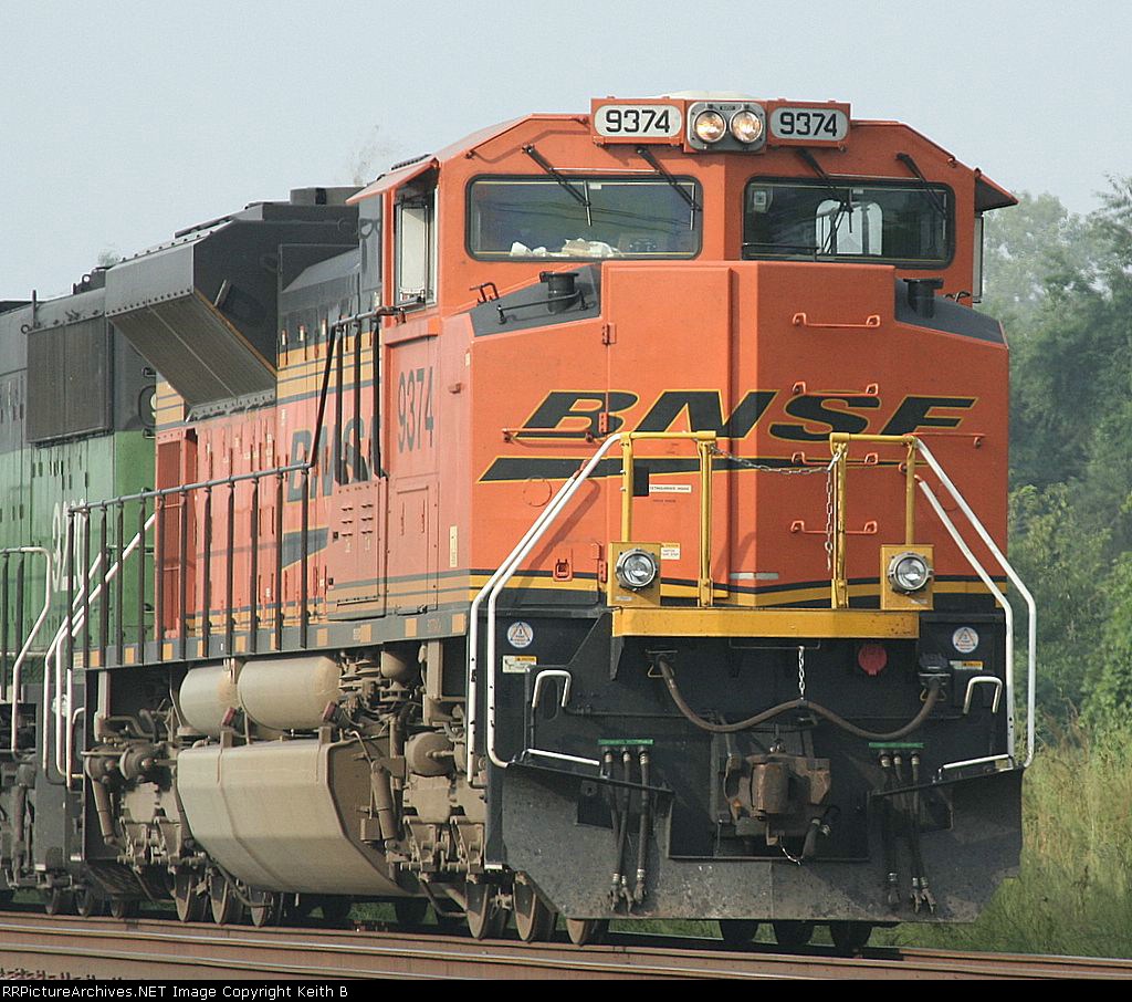 BNSF 9374